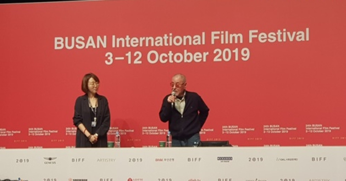 '회고전' 정일성 감독 "칸서 수상한 봉준호 감독, 자랑스러워" [M+BIFF현장]