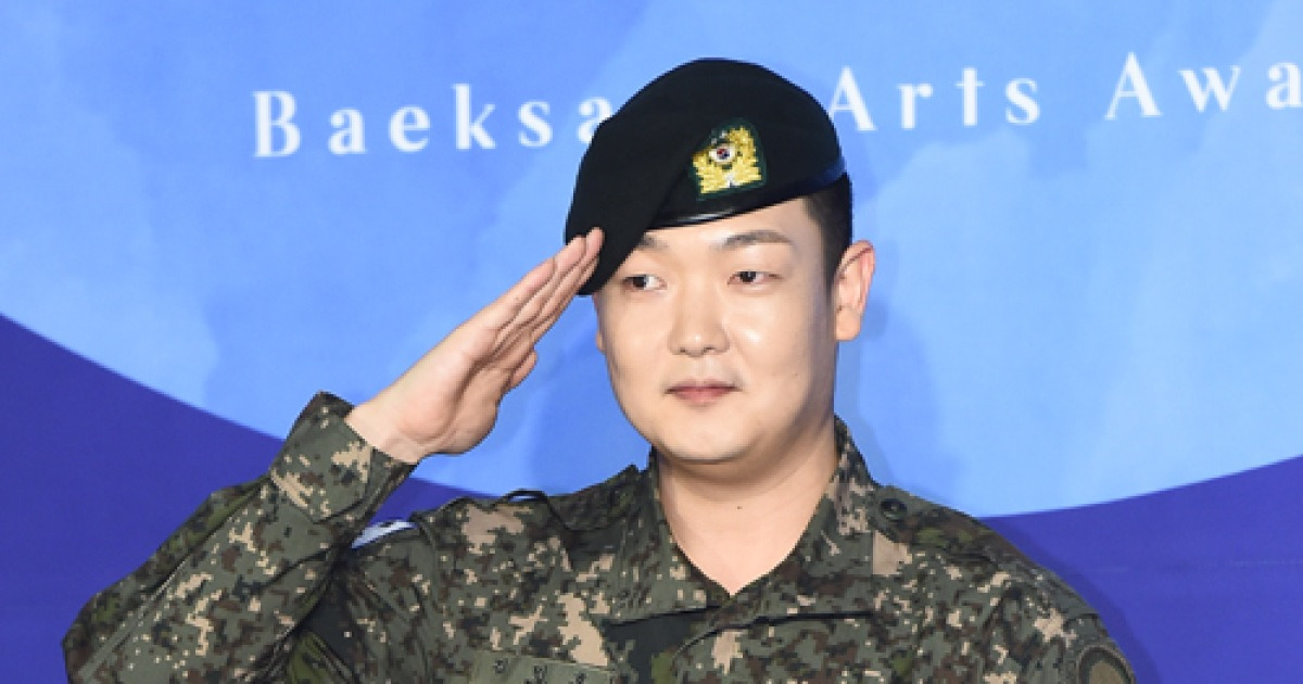 김민호, 군복입고 영화제 참석 "두근두근, 전역 3개월남아" [24th BIFF]