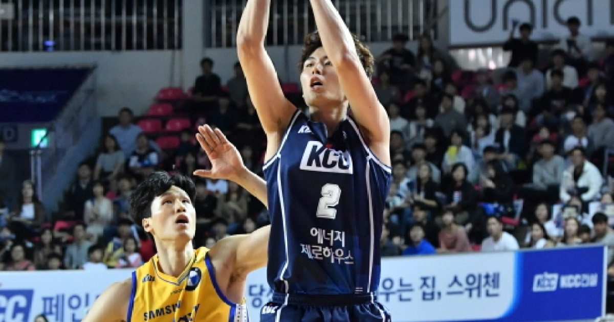 [BK Review] '송교창 맹활약' KCC, 삼성 넘어 2승째 수확