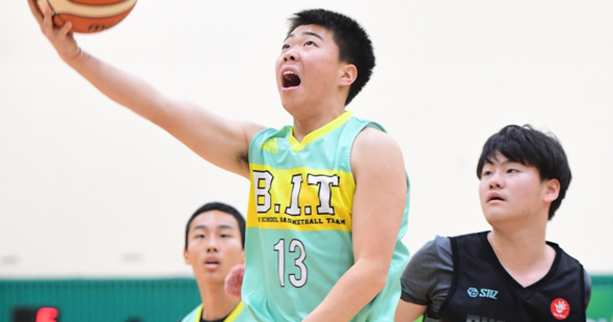 [JB포토] '2019 KBL 스쿨리그' 부산관광고 권재용 '스피드를 무기로'