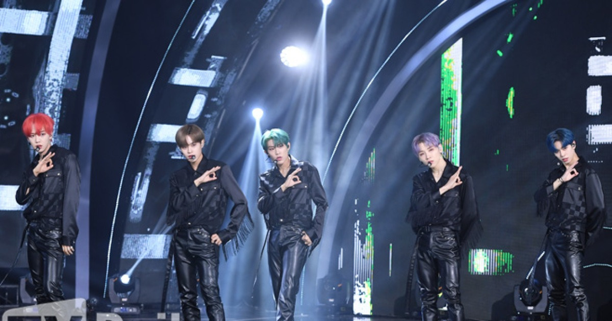 [TD포토] AB6IX '화려한 무대'