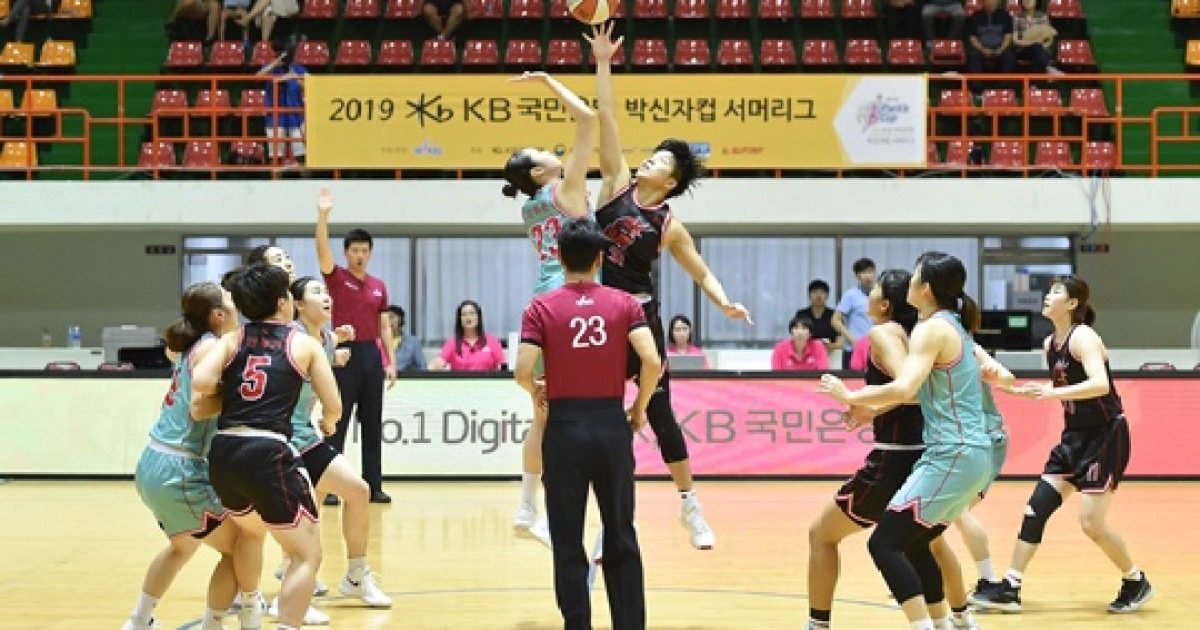 2019-2020 여자프로농구, KEB하나은행과 BNK 썸의 개막전으로 출발