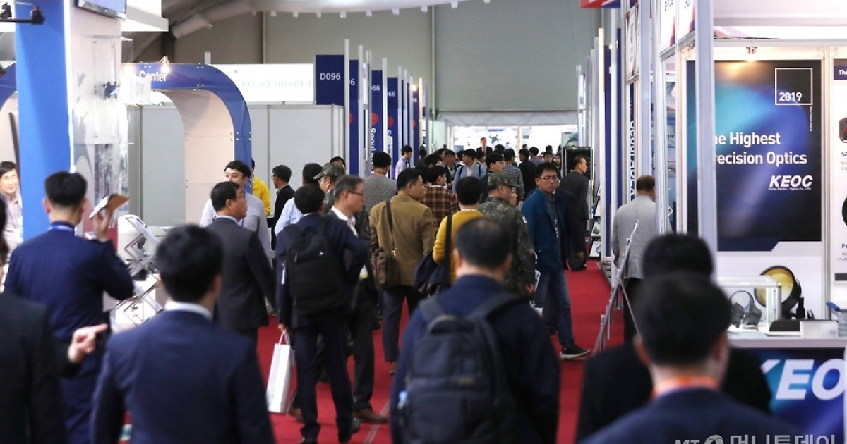 [사진]북적이는 '서울 ADEX 2019'