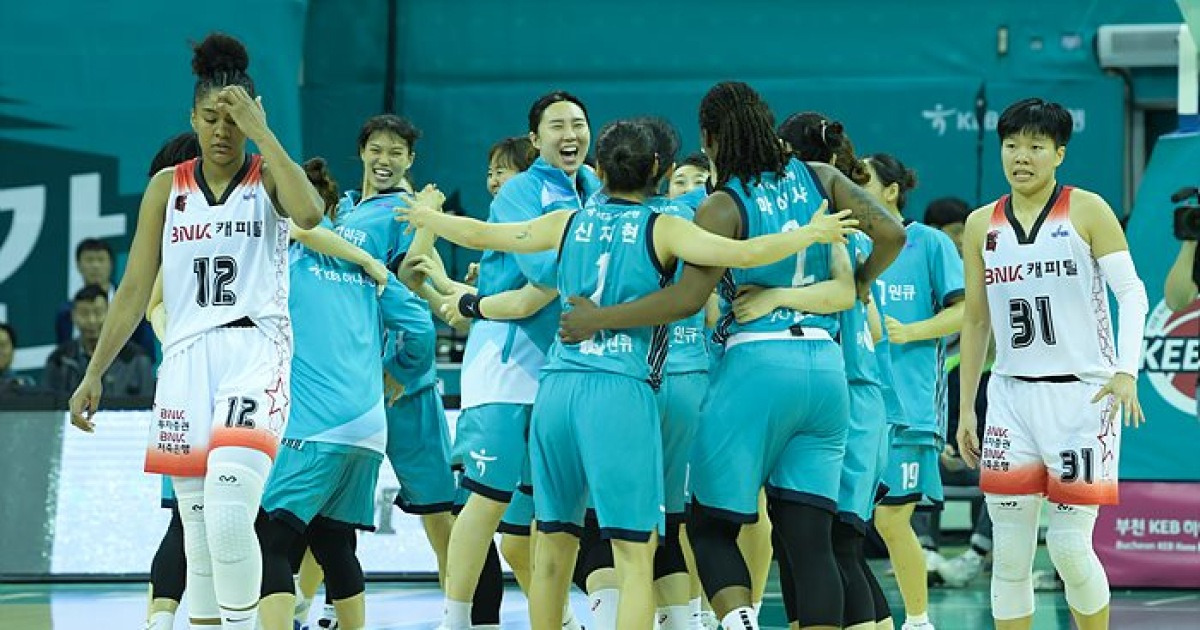[JB포토화보] KEB와 BNK의 WKBL 공식 개막전 (KEB 82-78 승)