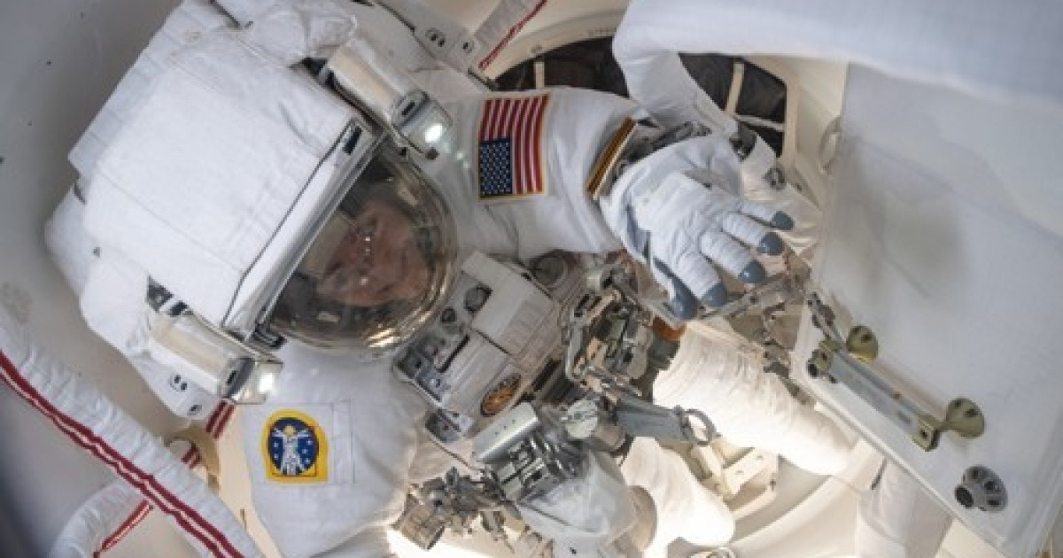 SPACE ISS ALL FEMALE SPACEWALK