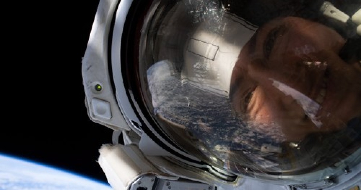 SPACE ISS ALL FEMALE SPACEWALK