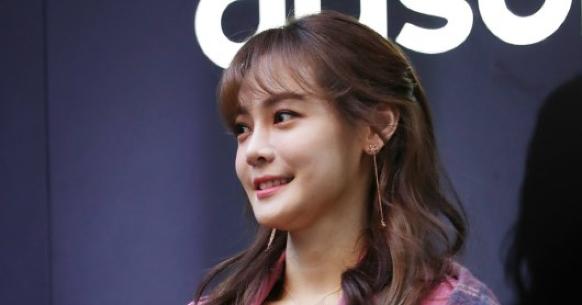 [포토] 안현모 핑크빛 유혹