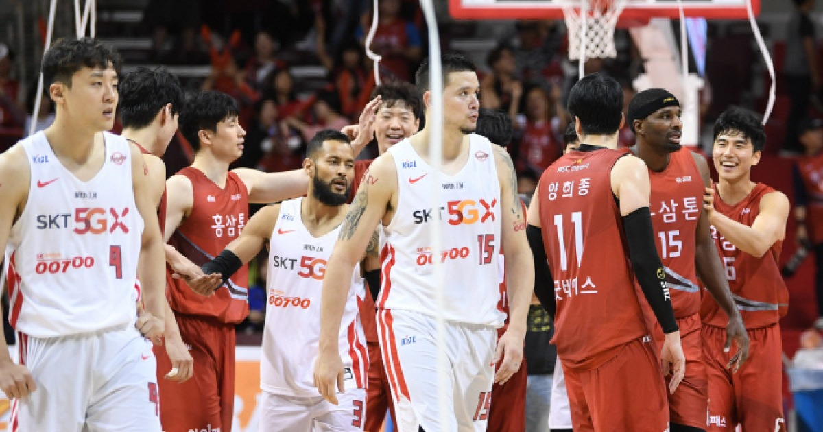 [포토] KGC, 1위 SK 6연승 저지하며 승리!