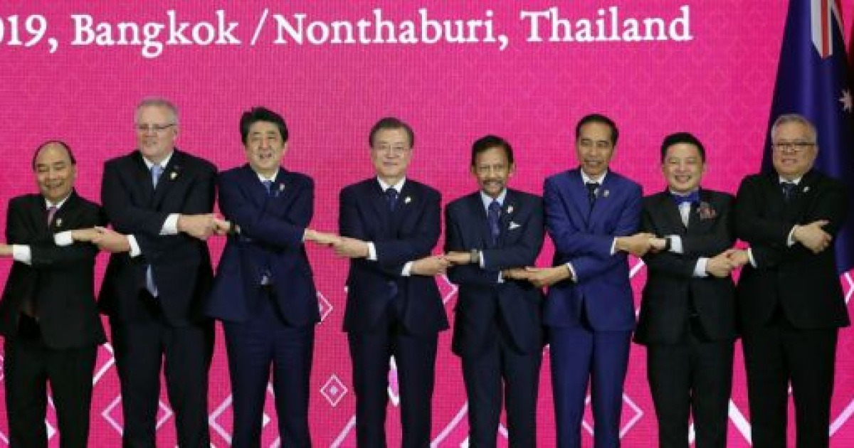 인도 뺀 RCEP 15개국 '협정문 타결'.."안정적 역내 교역 기반 확보"