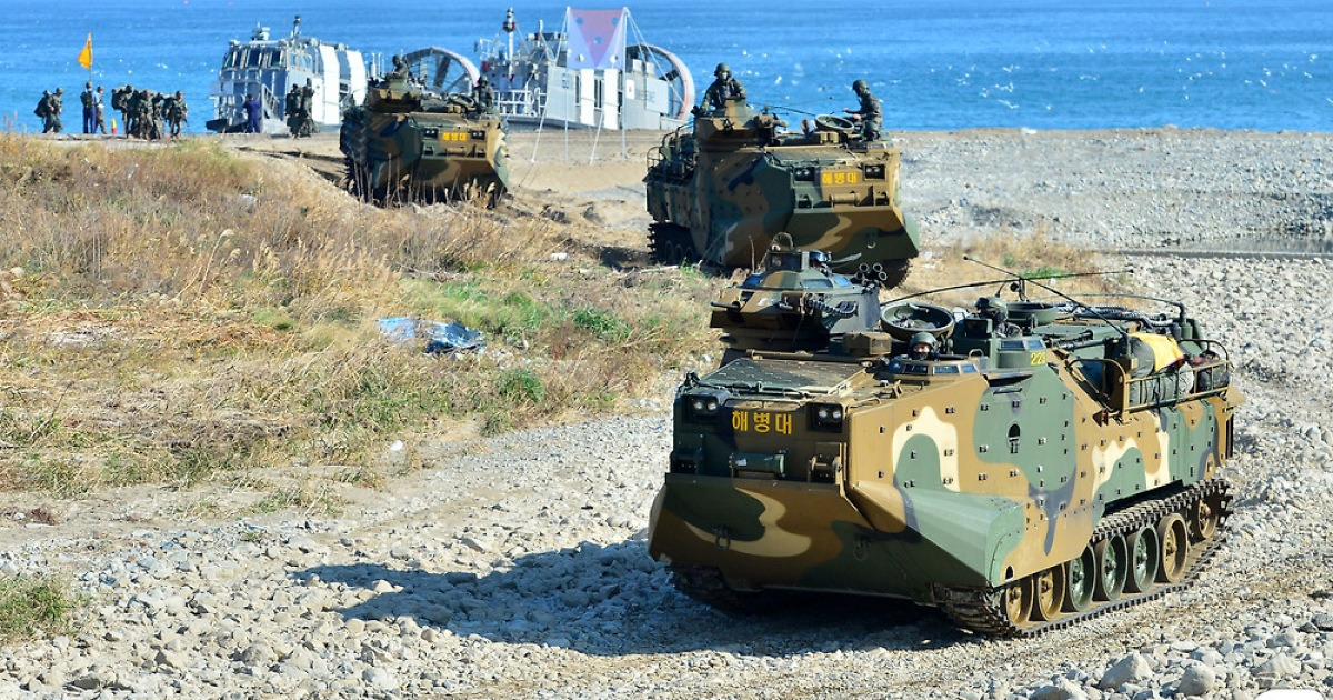 해병대 KAAV 돌격