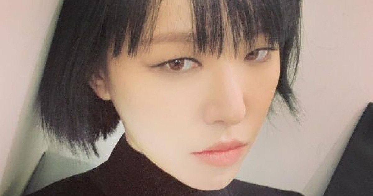 가인, 독보적인 무표정 섹시美 (feat. 꿀피부) [똑똑SNS]