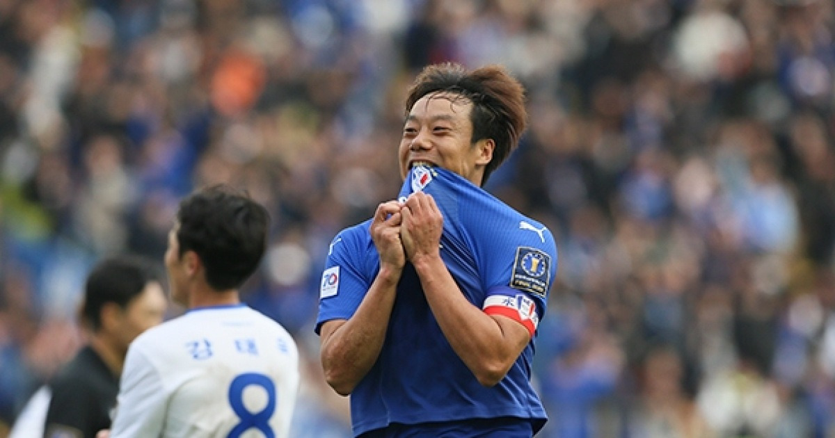 [FA컵 현장리뷰] '염기훈 쐐기골' 수원, 대전코레일 4-0 대파..FA컵 V5+ACL 진출