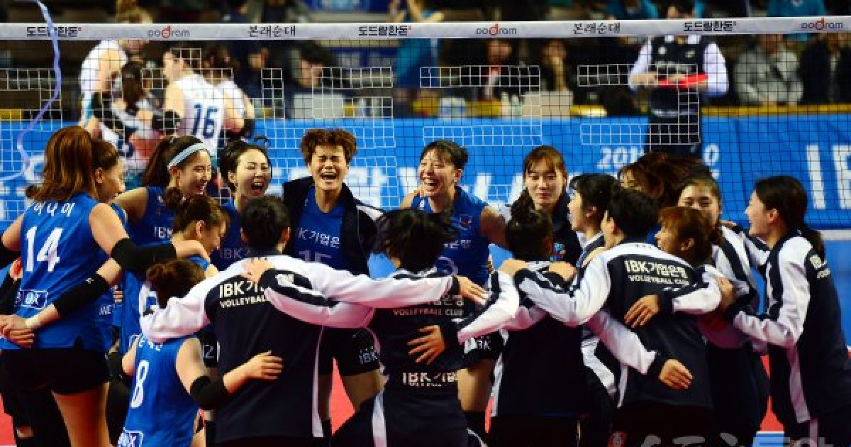 IBK기업은행, GS칼텍스 첫 패배를 안겨! [포토]