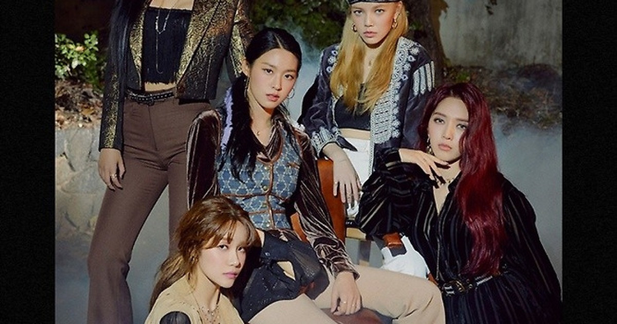 AOA, 11월 5인조 컴백 선언..퀸덤 흥행 잇는다