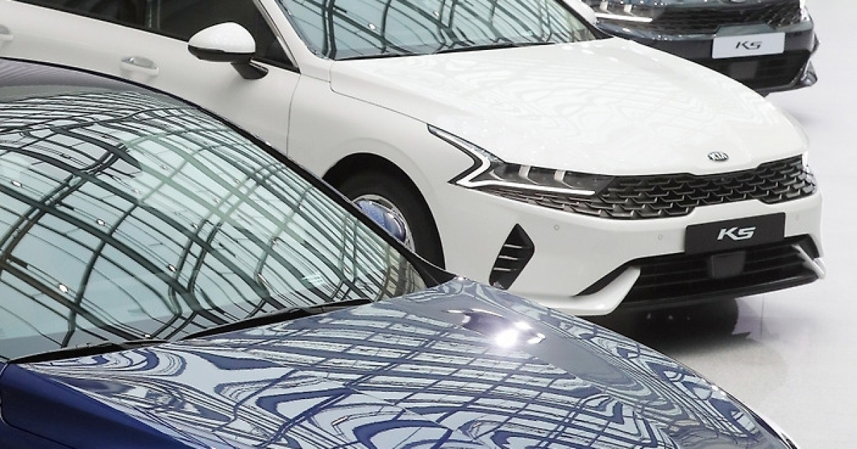 [사진]공개된 '3세대 K5'