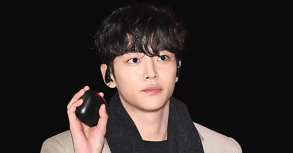 SF9 로운 '하루야~ 난 SF9 로운이야!'[포토엔HD]