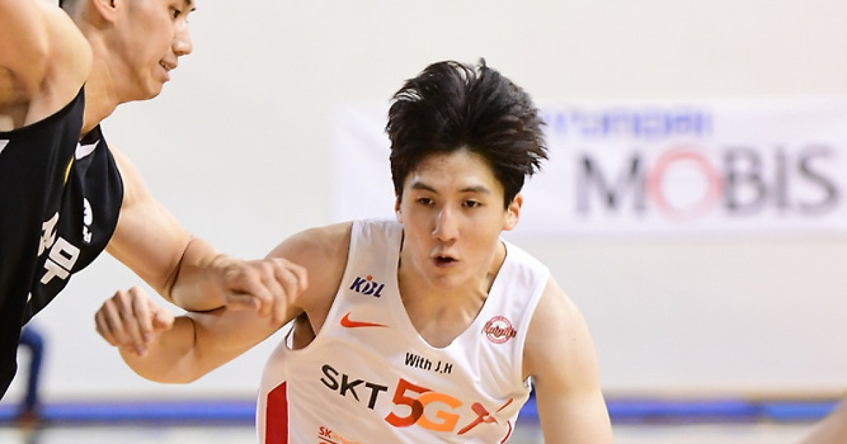 [JB포토] '2019-2020 KBL D-리그 ' SK 우동현 '스피드를 보여드리겠습니다'