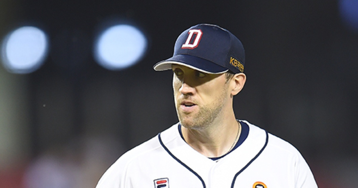 두산 린드블럼, 2019 KBO MVP 영예..외인 역대 5번째