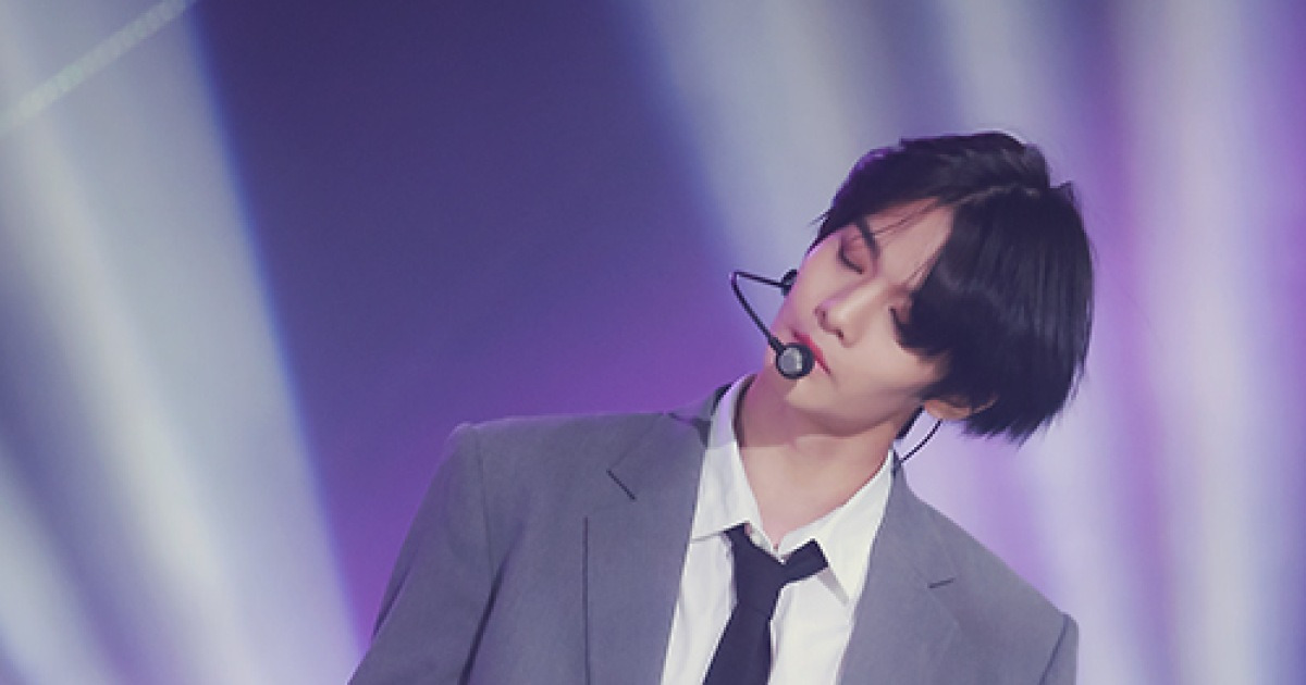 [bnt포토] CIX 배진영 '음~'