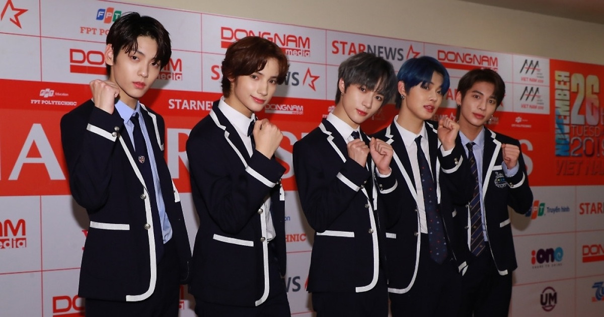 포토]TXT, 2019 AAA 베트남 '신인상'