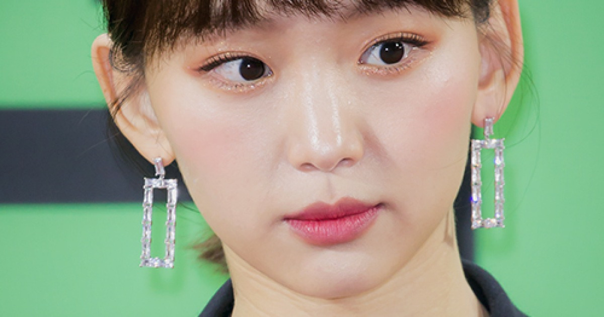 [bnt포토] 진기주 '은근 섹시한 눈빛'