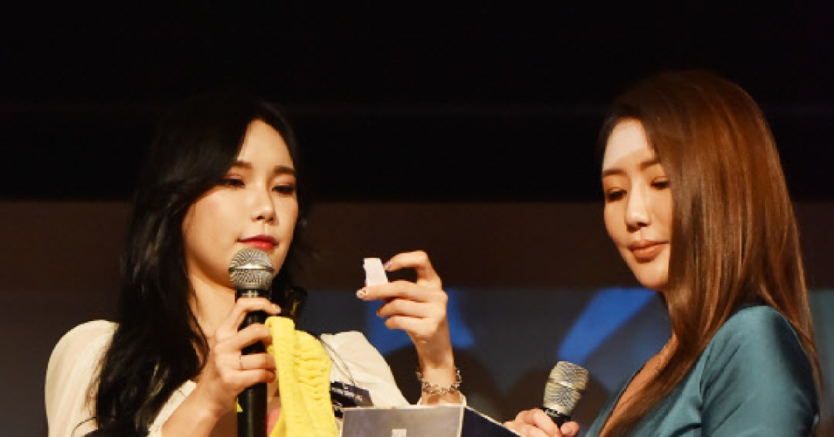 [포토]미스맥심 슈이-엄상미, 누가 더 예뻐요?!