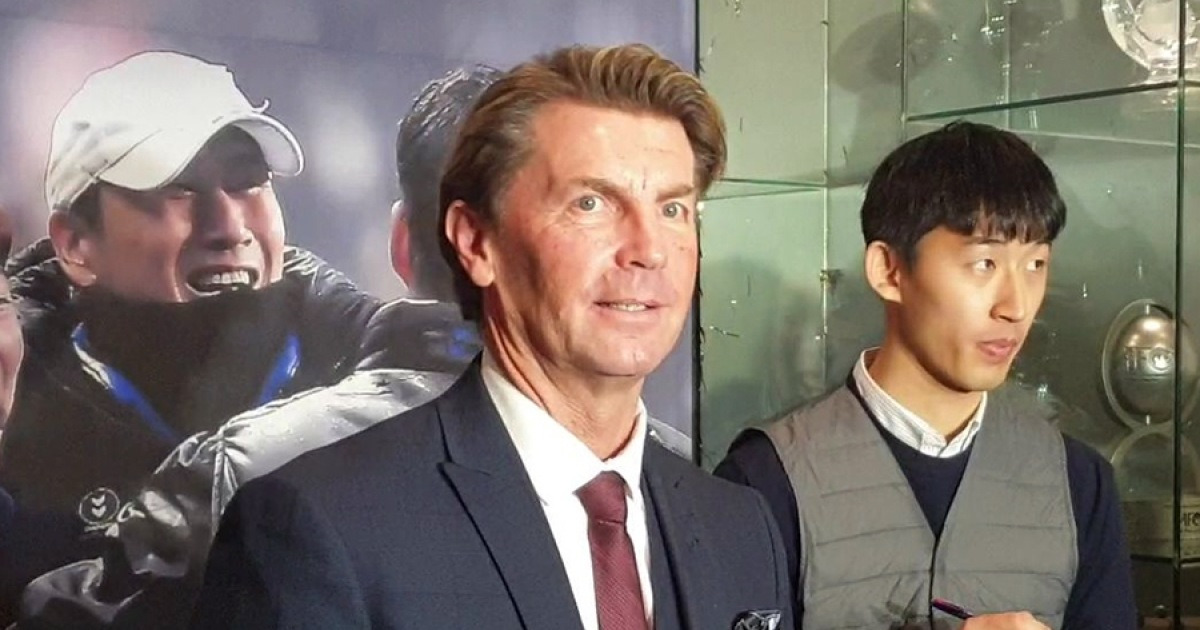 [SPO Talk] 벨 감독, "유상철 감독의 쾌유를 가슴으로 기도한다"