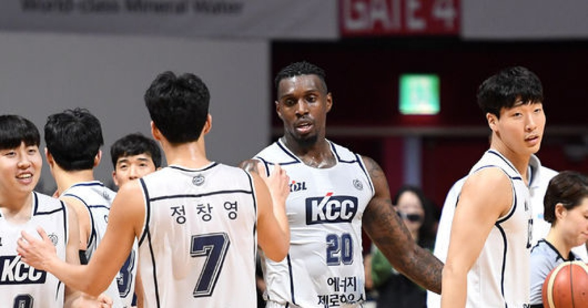 라건아,'KCC 4연승 이끌었다' [사진]