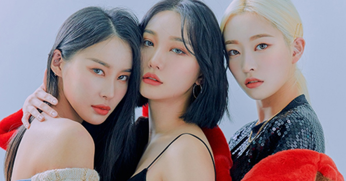 [bnt화보] 희나피아 "2020년 목표는 최대한 많이 활동하는 것, 음악방송 1위 욕심나"