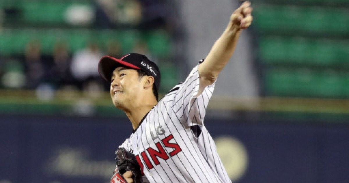 LG, FA 진해수와 3년 14억원 계약