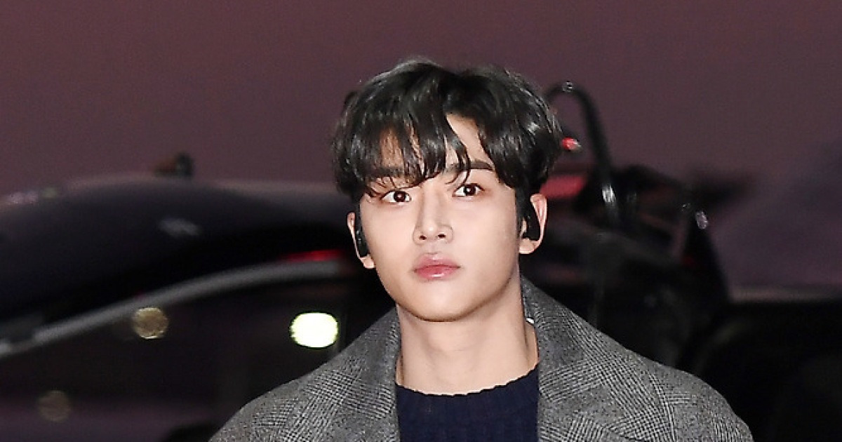 SF9 로운 '우월한 외모'[포토엔HD]