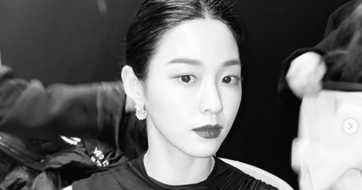 AOA 설현, 잘생김→예쁨 다 하는 독보적 미모[SNS★컷]