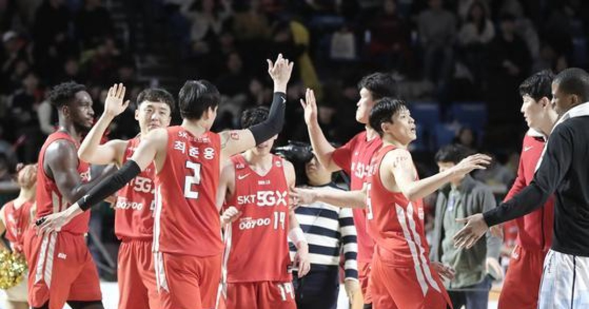 [포토]SK, KCC 상대로 압도적인 승리