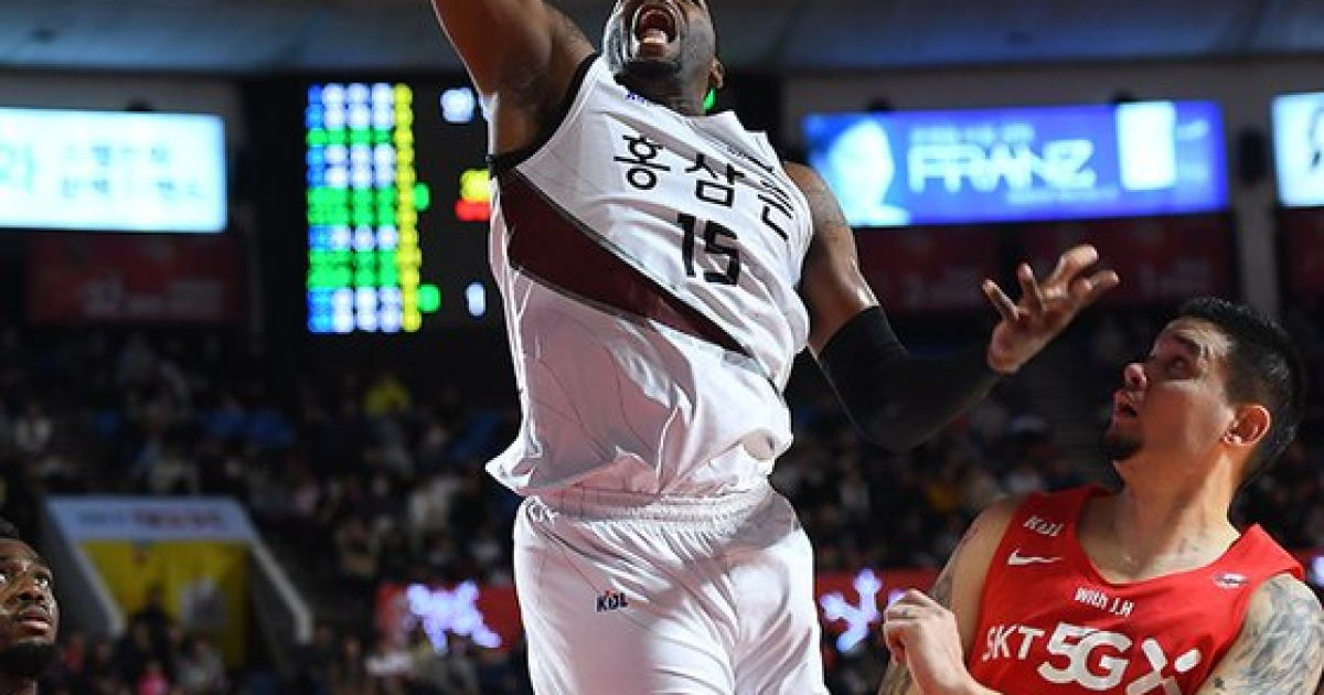 KGC, SK꺾고 단독 1위 등극