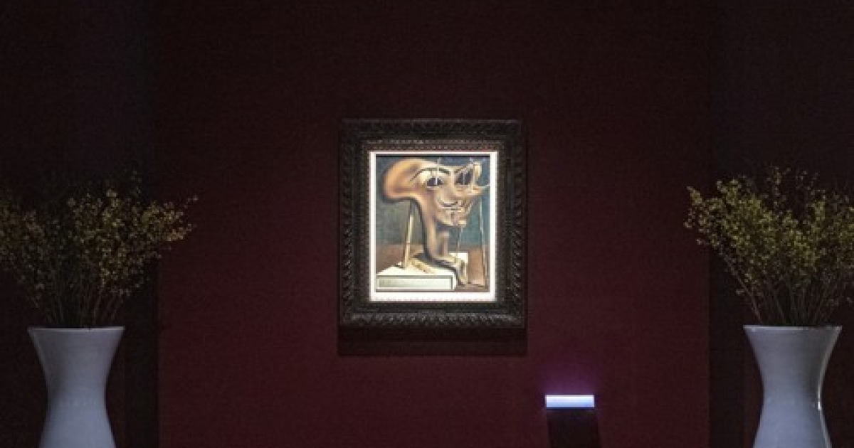 RUSSIA ART DALI EXHIBITION