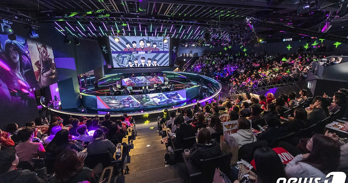 "롤 매니아들 모여라"..SKT, 점프VR서 'VR 생중계' 제공