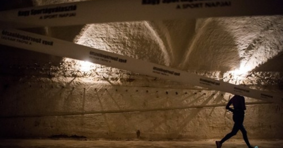 HUNGARY UNDERGROUND RUNNING