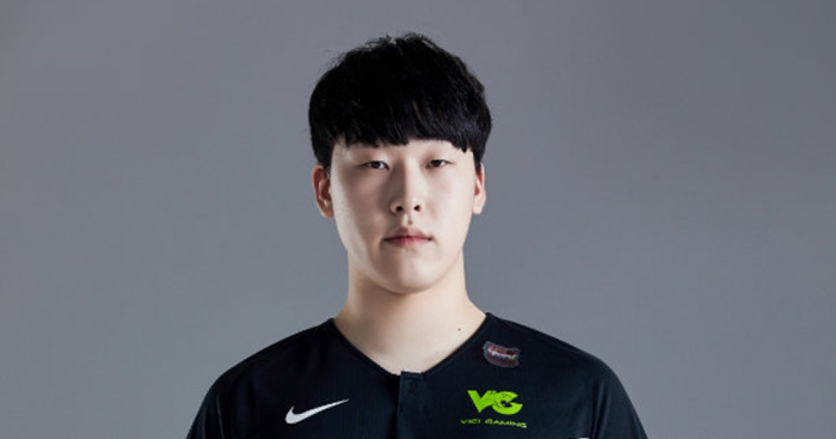 VG '제카' 김건우, LPL 데뷔전 치른다..'루키'와 맞대결