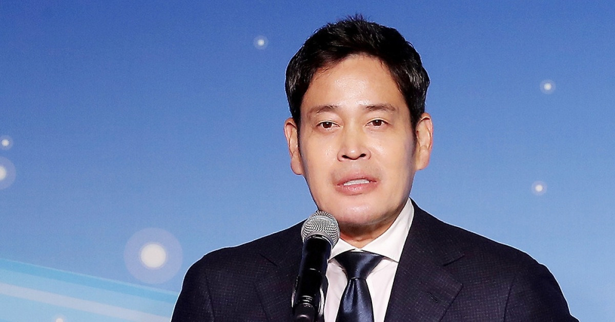 [CEO] 못난이 감자 이어 또.. 소비자 마음 사로잡은 '소통의 오너'