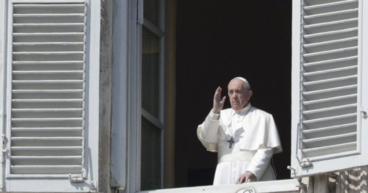 APTOPIX Vatican Pope Virus Outbreak