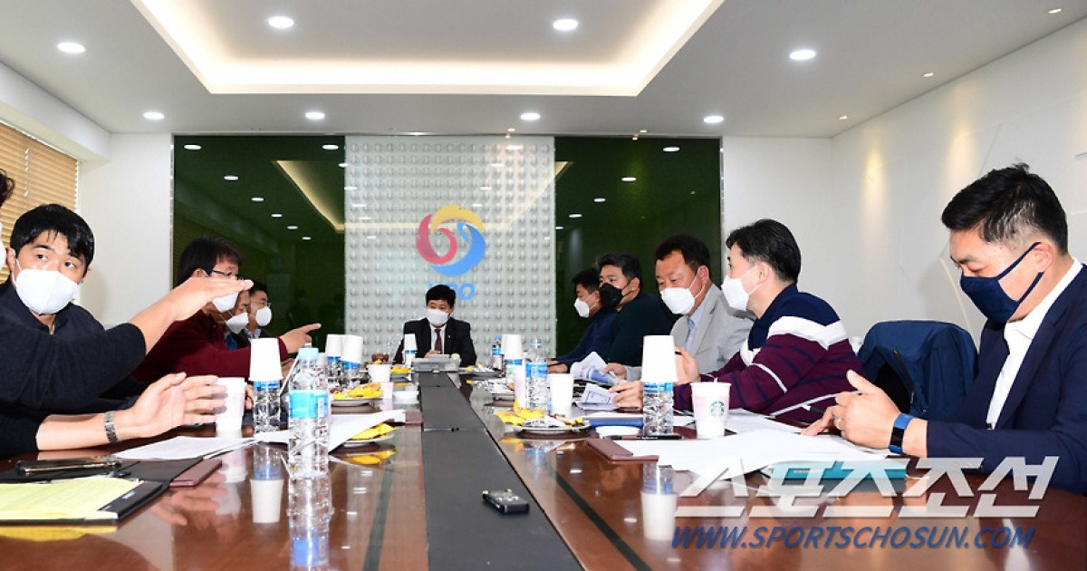 [SC이슈추적]무관중 경기X경기수 축소X올스타전 취소, 삼중고 빠진 KBO 144G 마지노선은 '5월초'