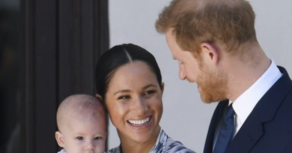 (FILE) SOUTH AFRICA BRITAIN ROYALTY