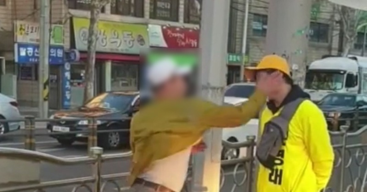 여기는 박근혜 정의당 후보 대구서 선거운동 중 봉변