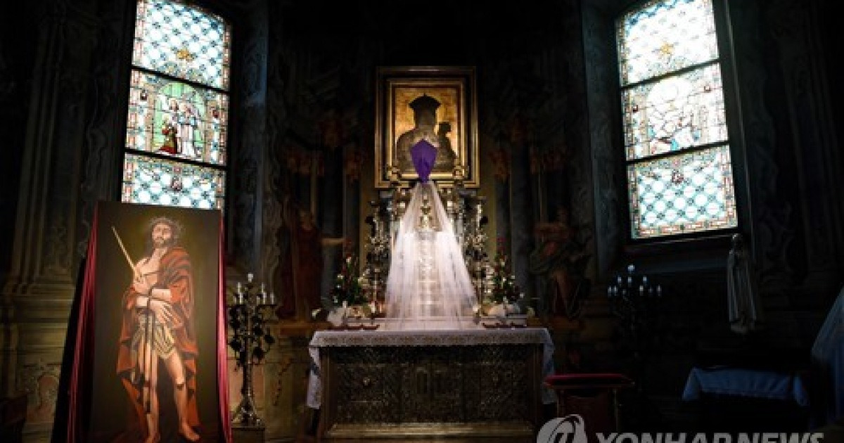 POLAND BELIEF HOLY WEEK
