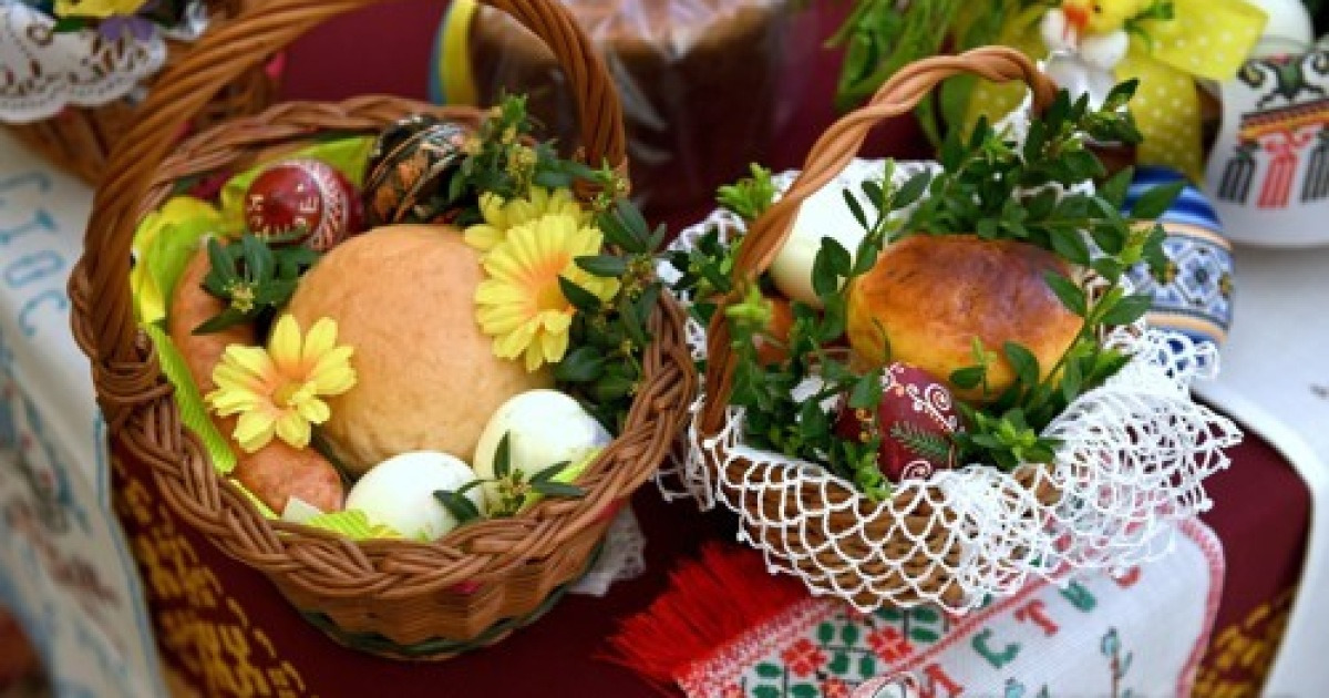 POLAND BELIEF EASTER HOLY WEEK EASTERN CHURCHES