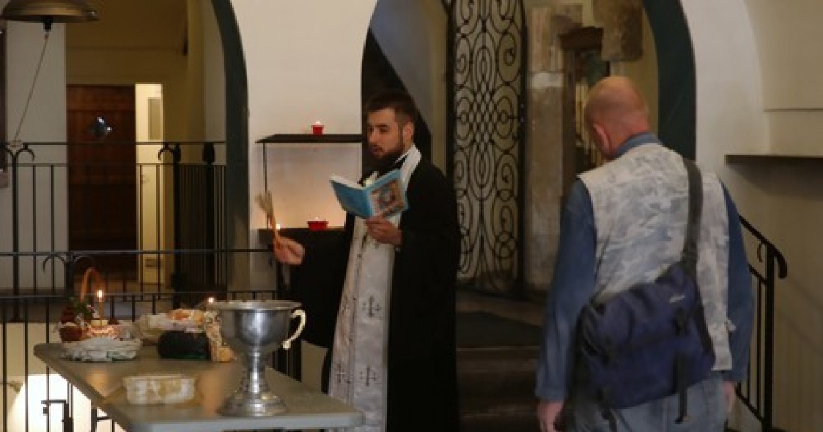 POLAND BELIEF EASTER HOLY WEEK EASTERN CHURCHES