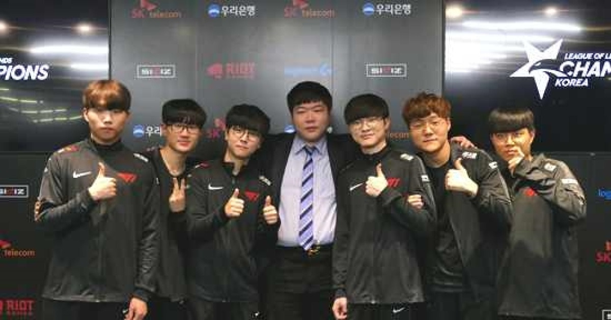 BMW, T1 'LCK' 우승 축하 눈길 "통산 9번째 우승을 축하합니다"