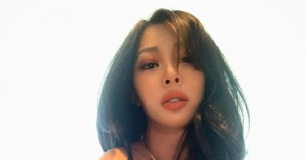 제시 눈 둘 데 없는 육감적 비키니 자태