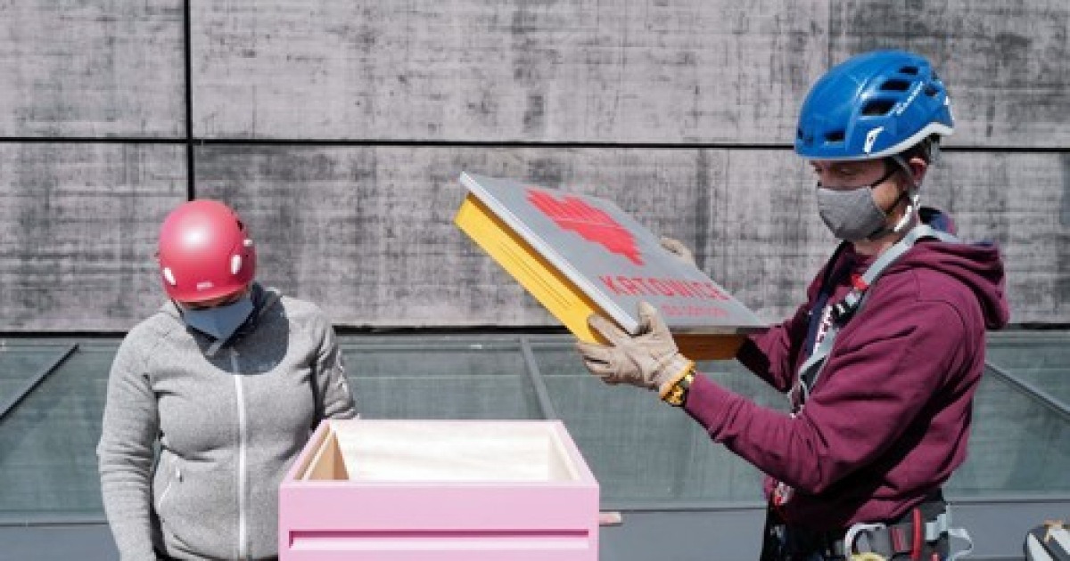 POLAND BREEDING BEES IN THE TOWN