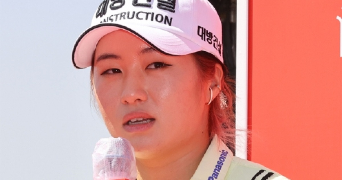 이정은6 "갤러리분들의 박수·함성은 아쉽네요" [KLPGA 챔피언십]
